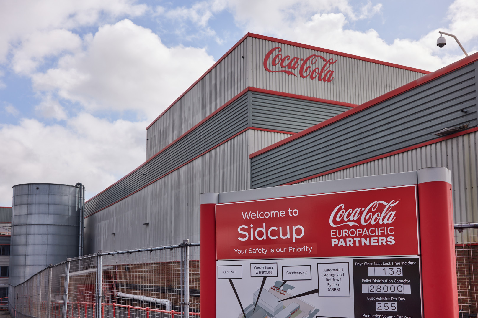 Coca-Cola Sidcup Site Starts Production of Bottles with Attached Caps