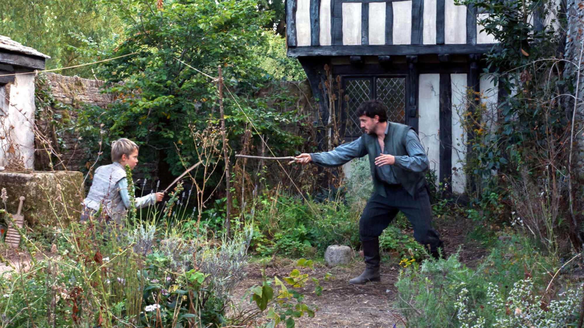 "Moving and profound": Christine Jardine reviews 'Hamnet'